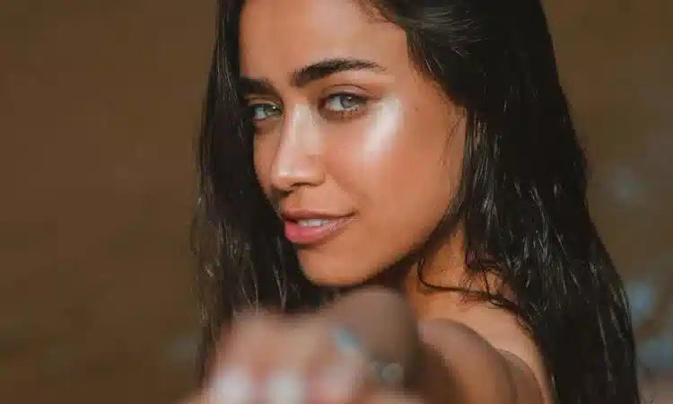 Your Luminous Skin Starts with these 9 Iconic Makeup Must Haves – Life ...